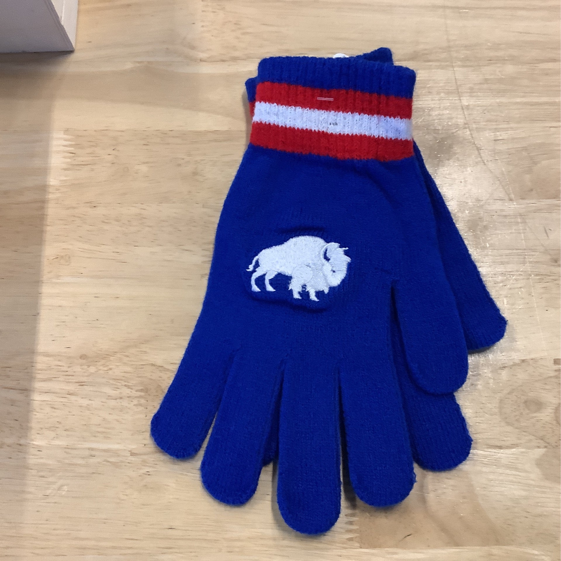 Buffalo Gloves by 4 Girls | Totally Buffalo Store & More